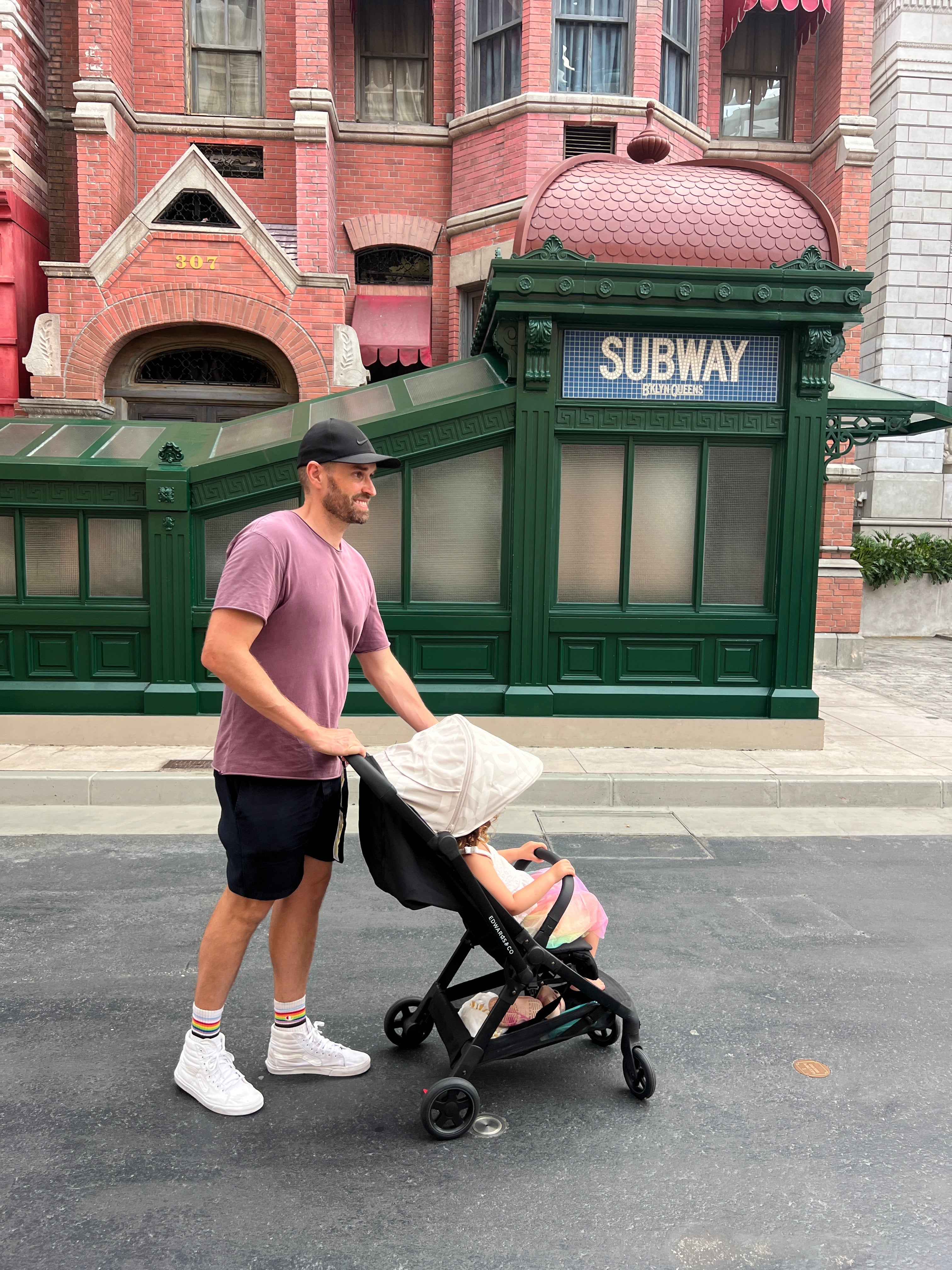 Mark's Masterclass: Top tips for flying with kids – Edwards & Co