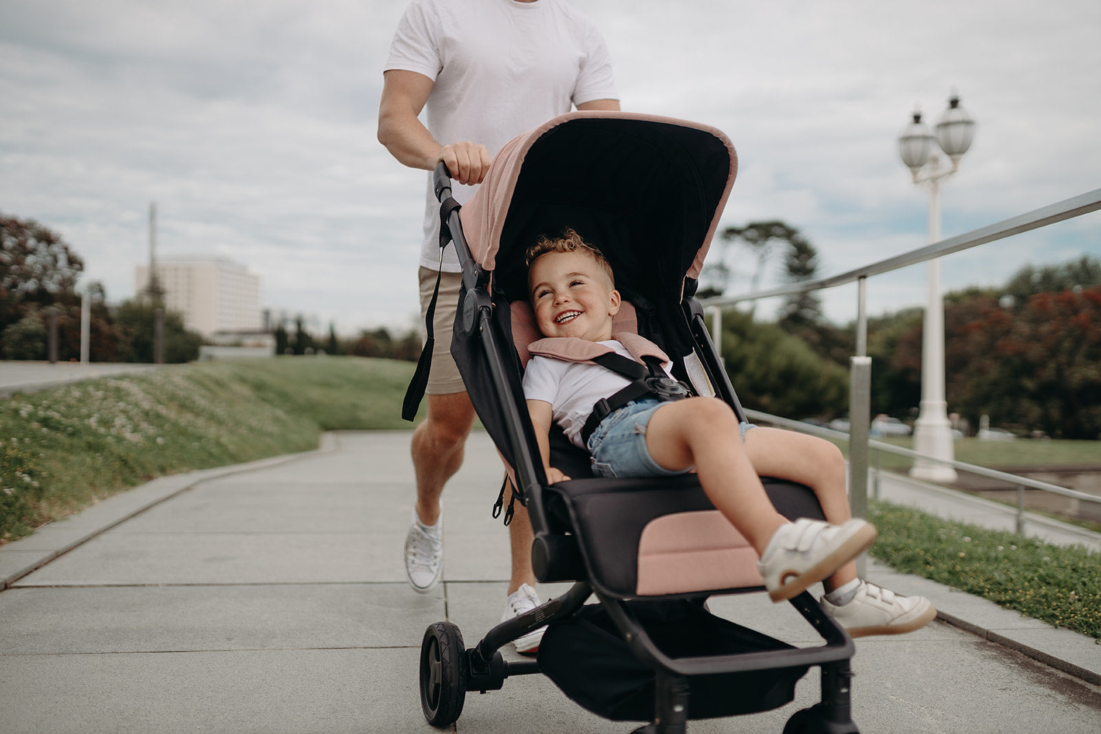Otto Compact Stroller - Lightweight and Adaptable | Edwards & Co NZ